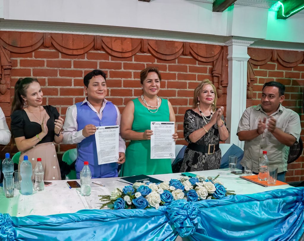 Firma de convenio de cooperación con la academia de artes “Cuna de ...